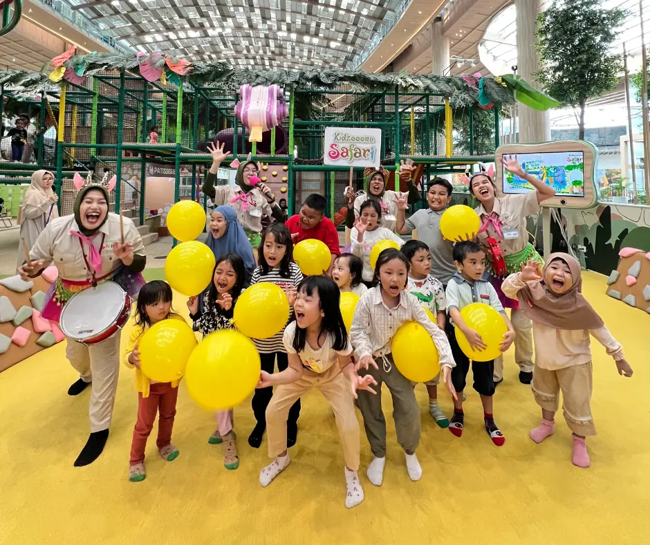 Kidzooona Safari: Indoor Playground Bertema "Petualangan Di Alam Bebas"